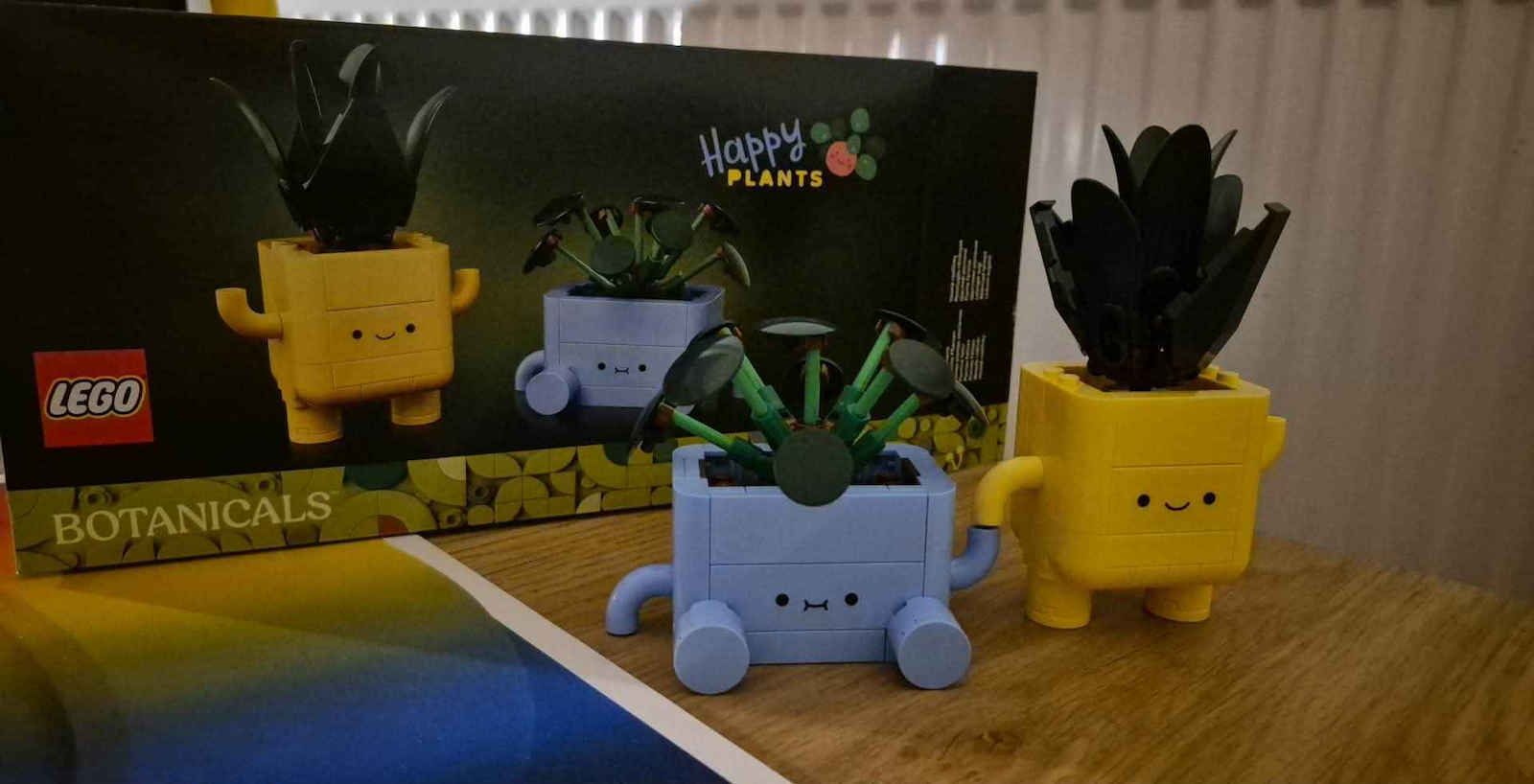 LEGO Botanical Collection Happy Plants for 9+ years old Years 217pcs ...